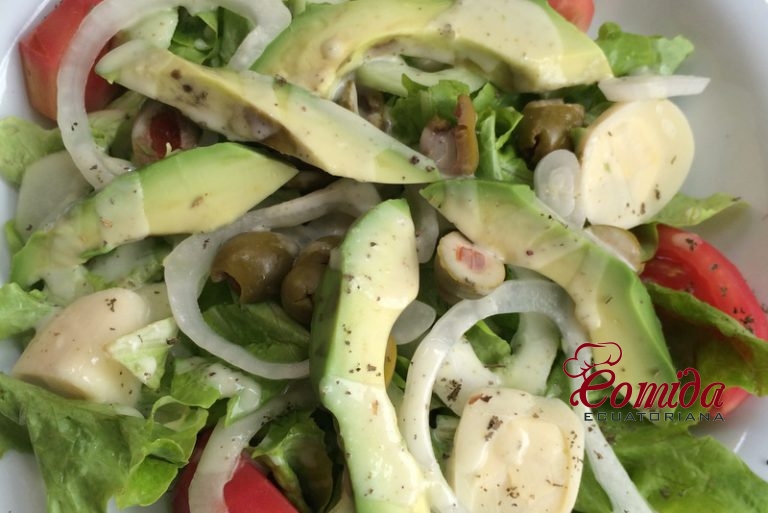 Ensalada ecuatoriana de palmito y aguacate - Recetas de Comida Ecuatoriana