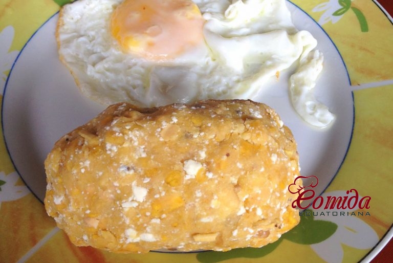 Bolón de verde con queso - Recetas de Comida Ecuatoriana